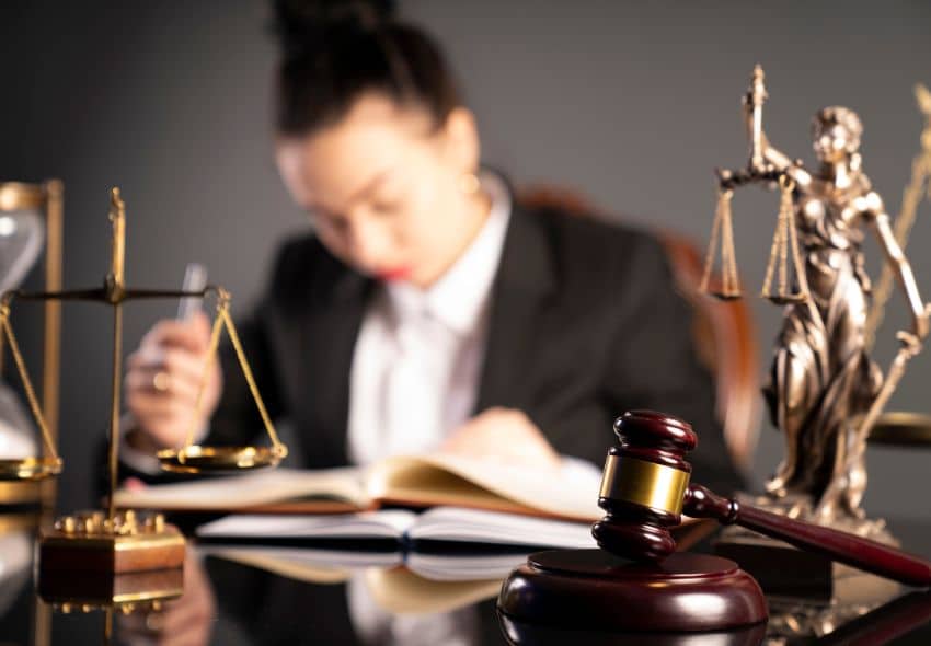Canadian lawyer store